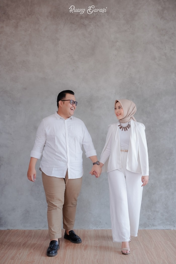 PRICE FOTO COUPLE